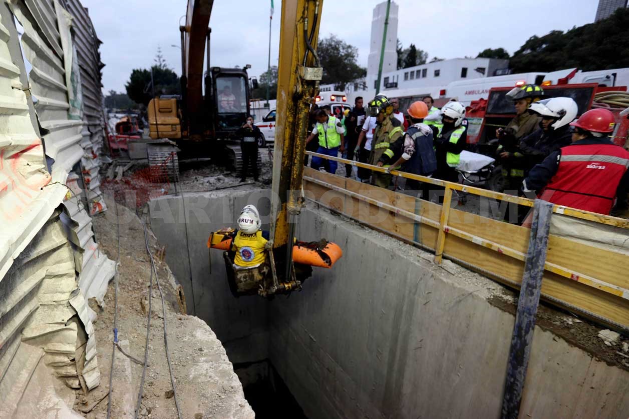 Tres lesionados en derrumbe de obra.