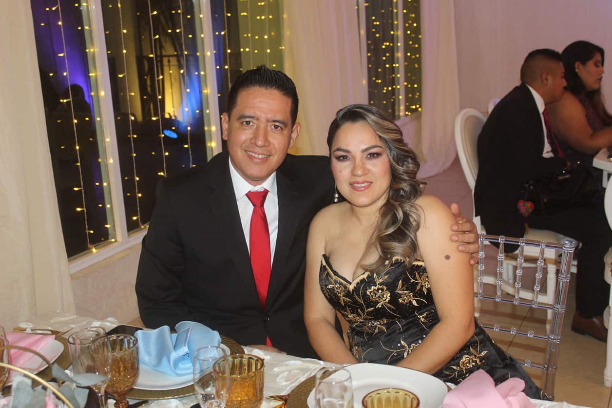 Hermosa fiesta para Sandra Denisse