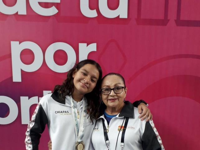 Natación cierra actuación con un bronce